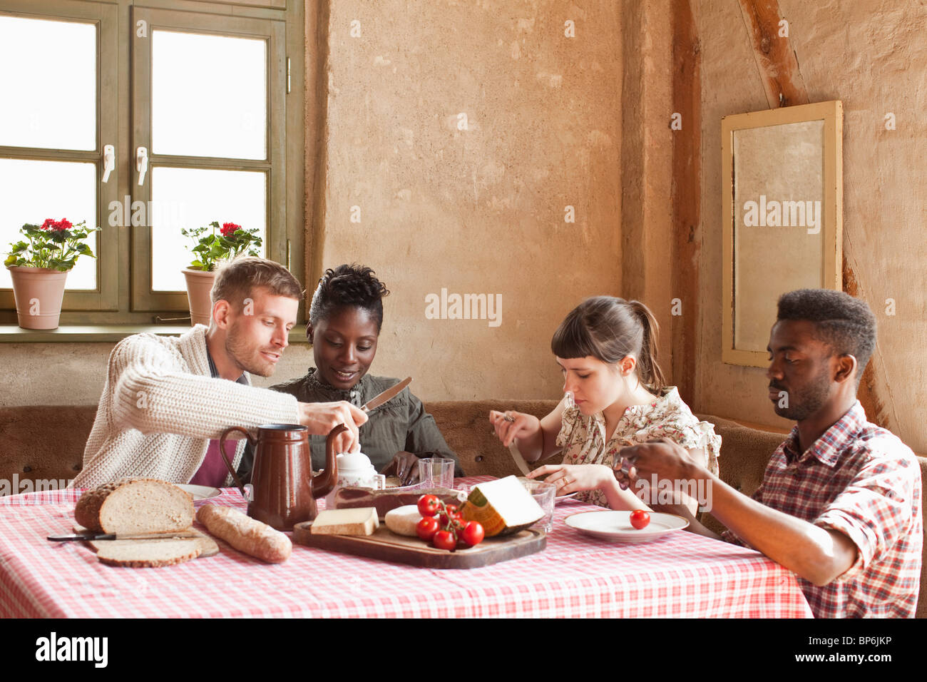Two couples eating a meal hi-res stock photography and images - Alamy