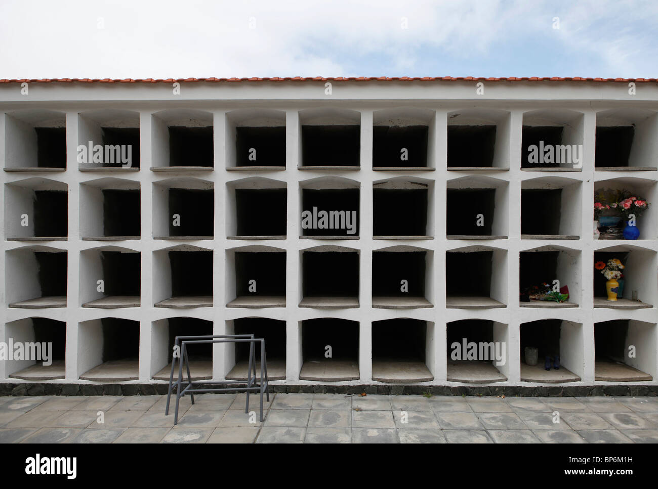 Empty tombs in cemetery hi-res stock photography and images - Alamy