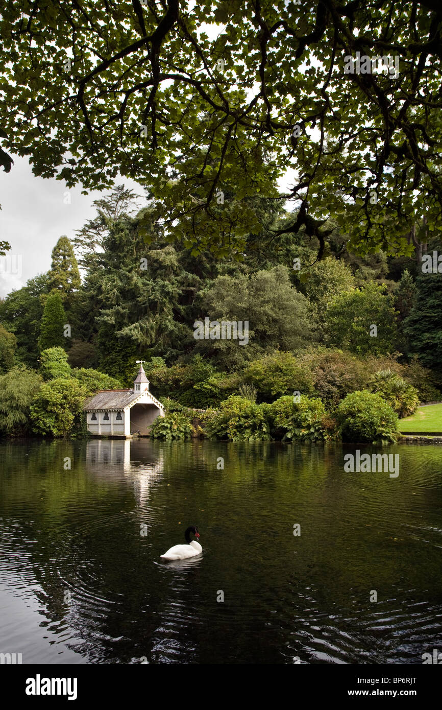 The lake and boathouse at Trevarno Gardens near Helston, Cornwall Stock ...