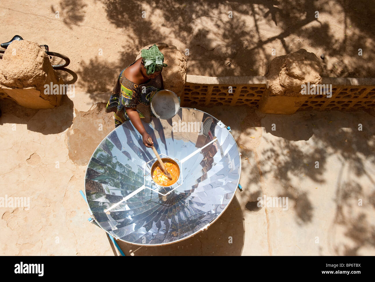 Cook stove africa hi-res stock photography and images - Alamy