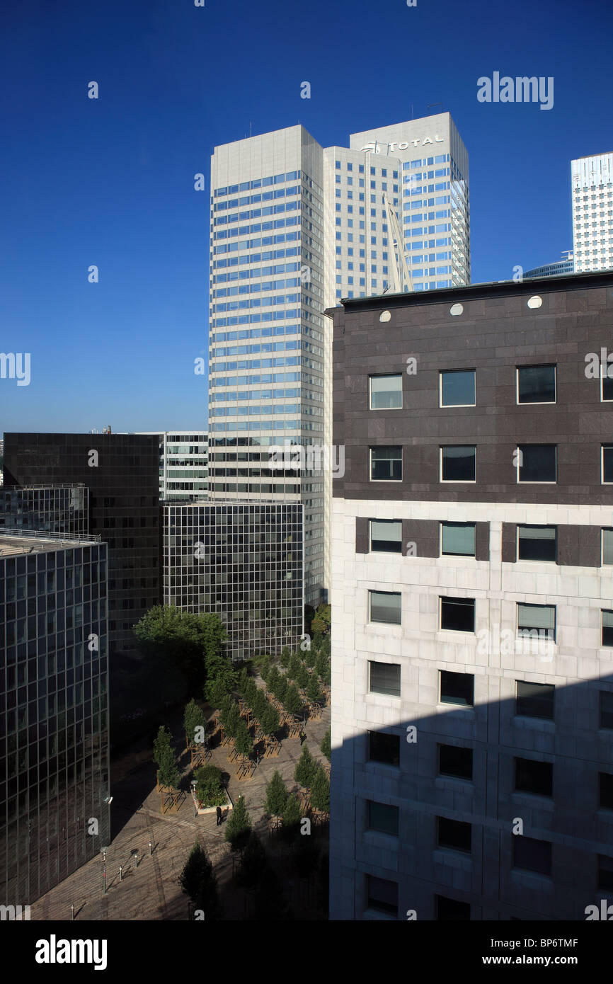 La Defense district office buildings in Paris Stock Photo - Alamy