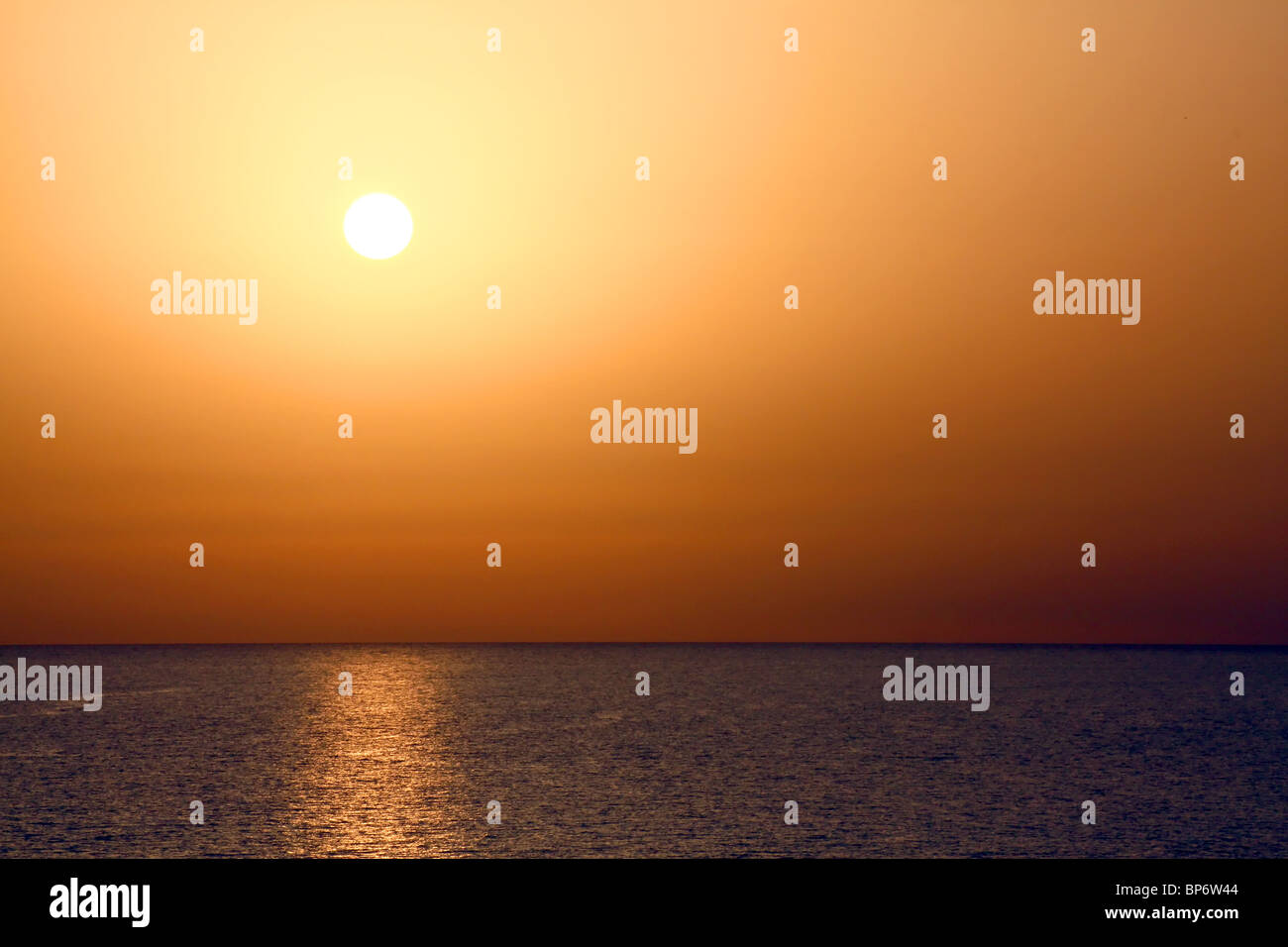 Sea water bath scenery hi-res stock photography and images - Alamy