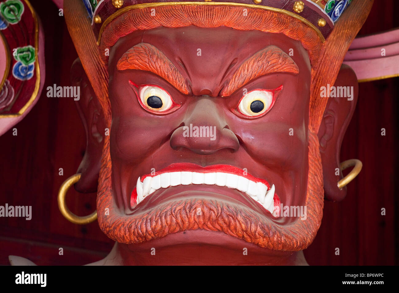 Chinese buddhist deity hi-res stock photography and images - Alamy