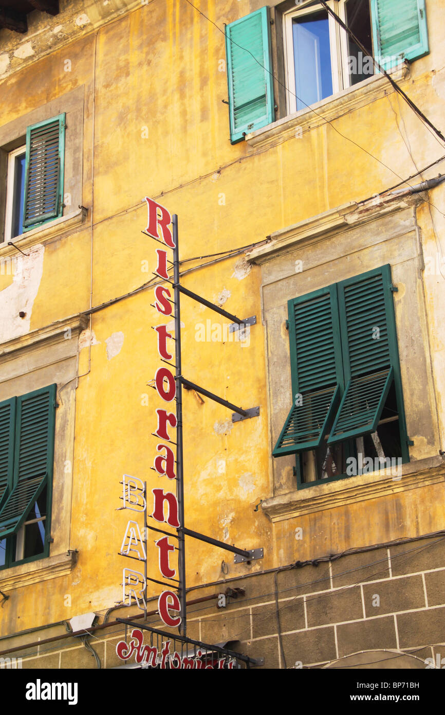 Pisa italy restaurant hi-res stock photography and images - Alamy