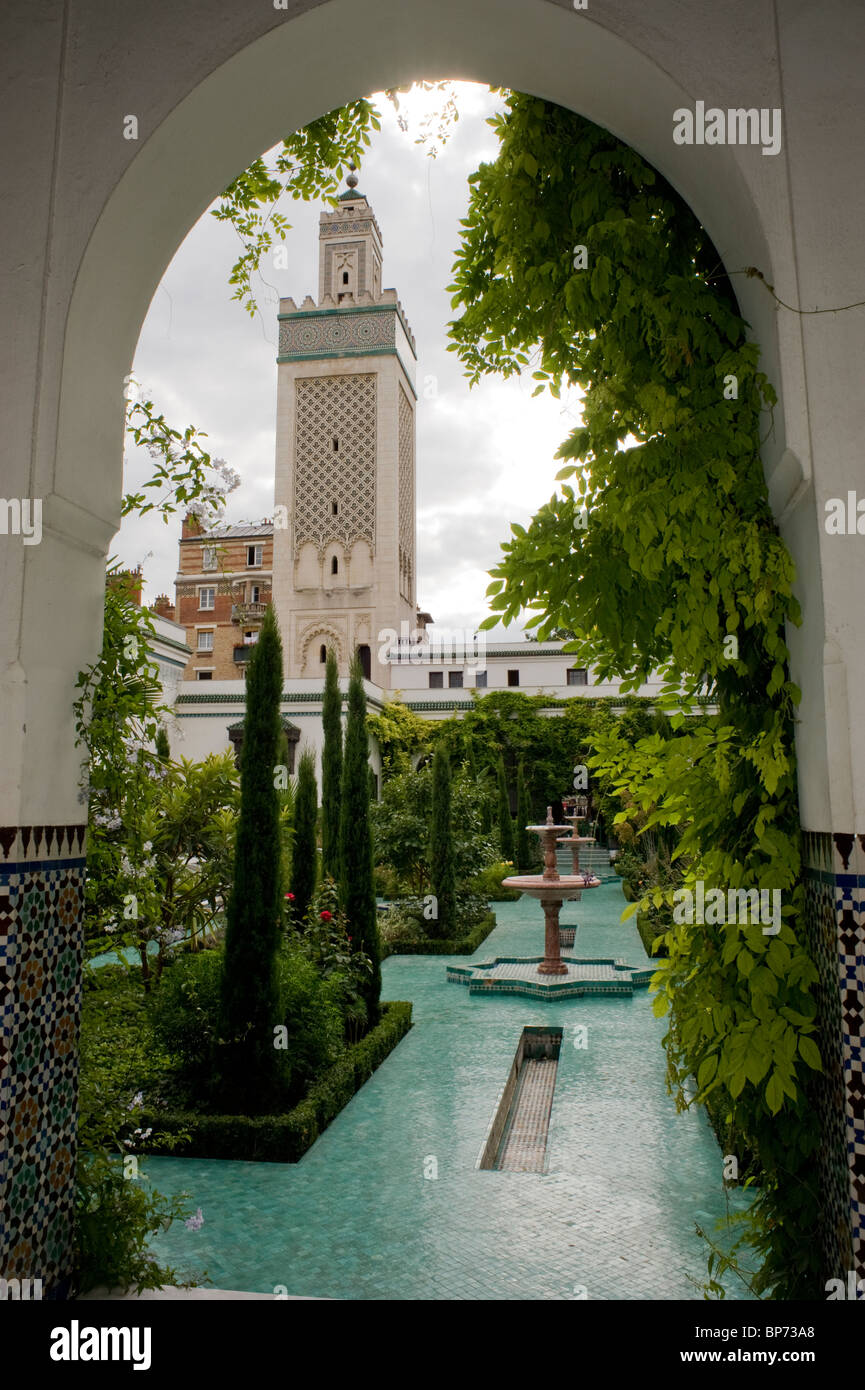 Paris, France, middle ages religion, Grand Mosque, Building and Tower ...