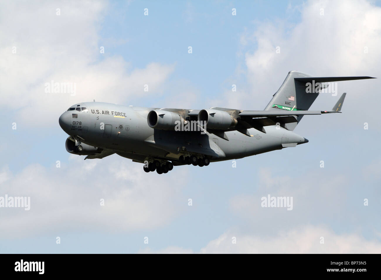 Usaf military cargo airplane hi-res stock photography and images - Alamy