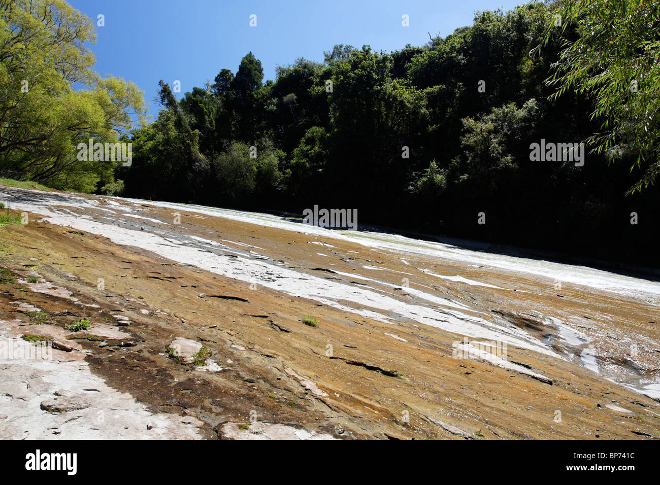 Rere rockslide hi-res stock photography and images - Alamy