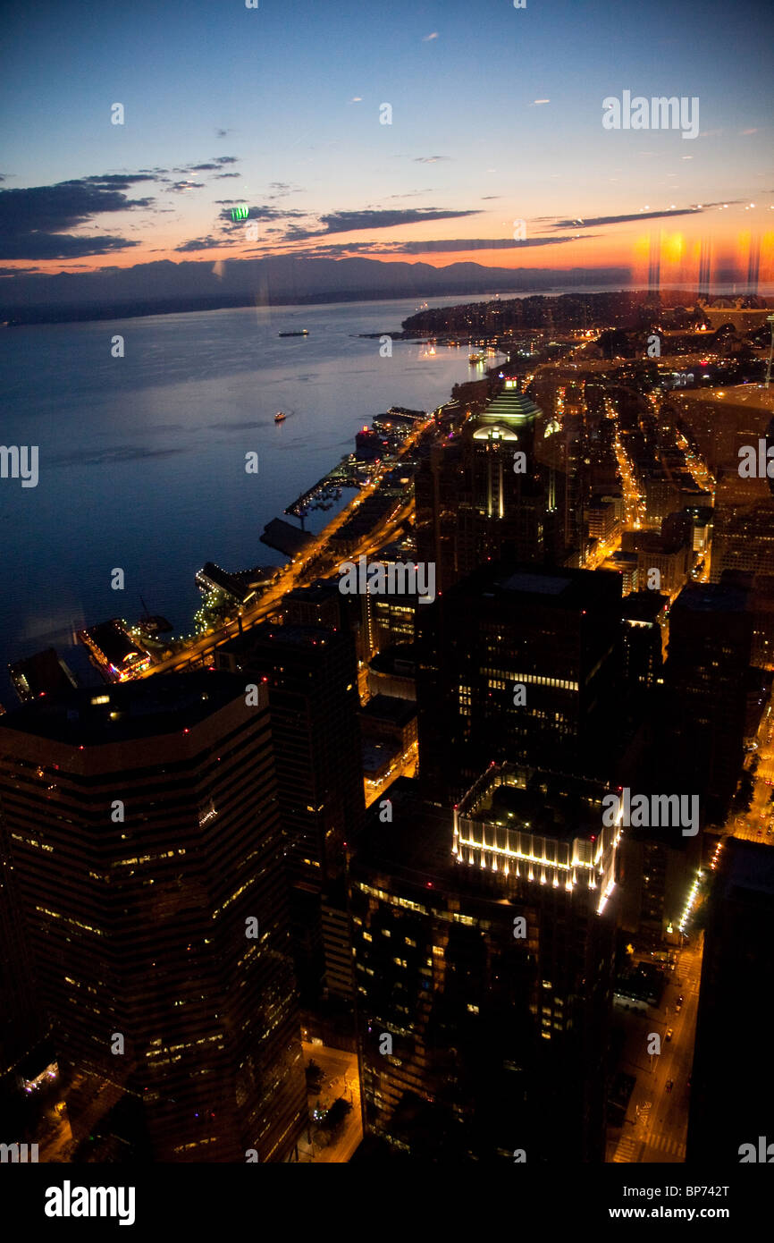 Seattle Skyline at Sunset Stock Photo - Alamy
