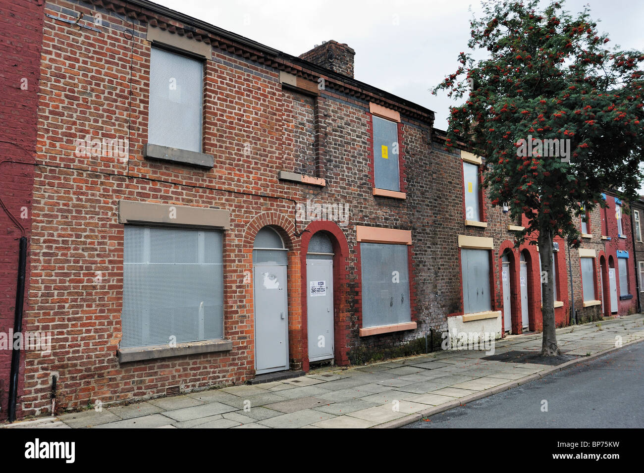 Street in dingle liverpool ringo hi-res stock photography and images ...