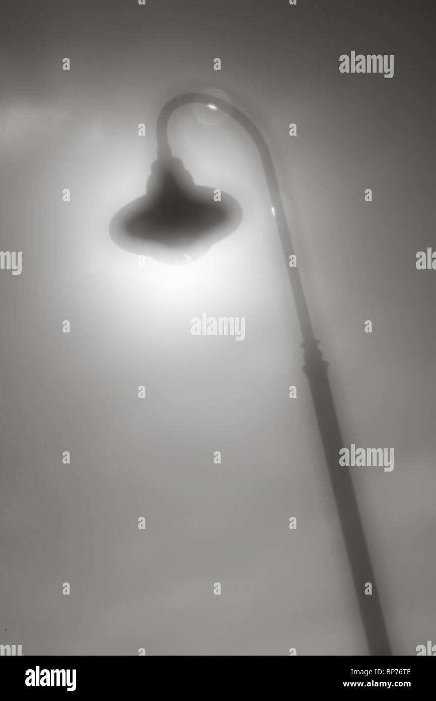 Pinhole image hi-res stock photography and images - Alamy