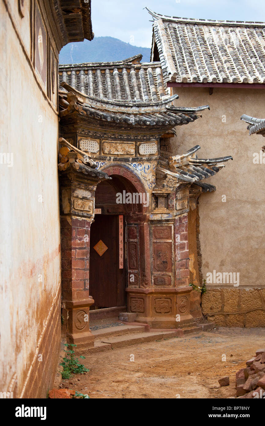 Traditional chinese architecture hi-res stock photography and images ...