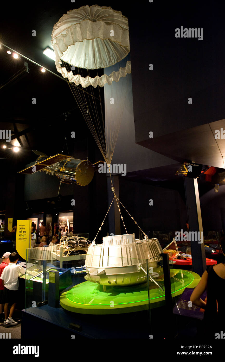 Schoolchildren in the Exploring Space section of the Science Museum ...