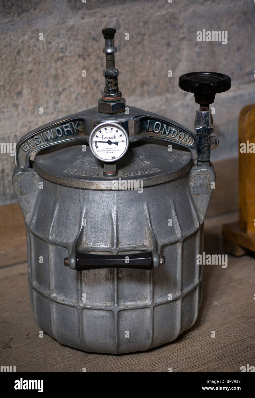 Easiwork health cooker hi-res stock photography and images - Alamy