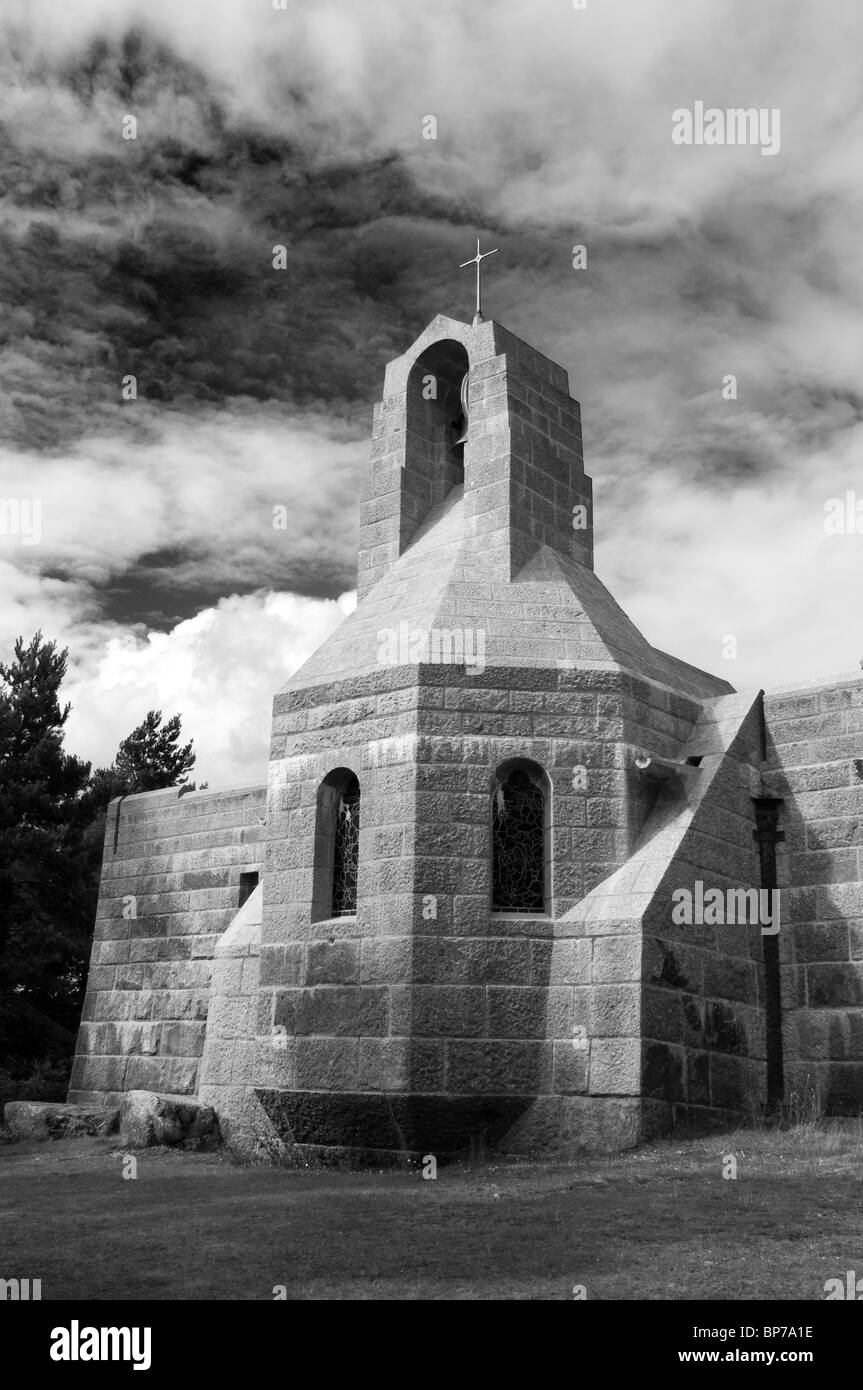 Castle drogo dartmoor Black and White Stock Photos & Images - Alamy