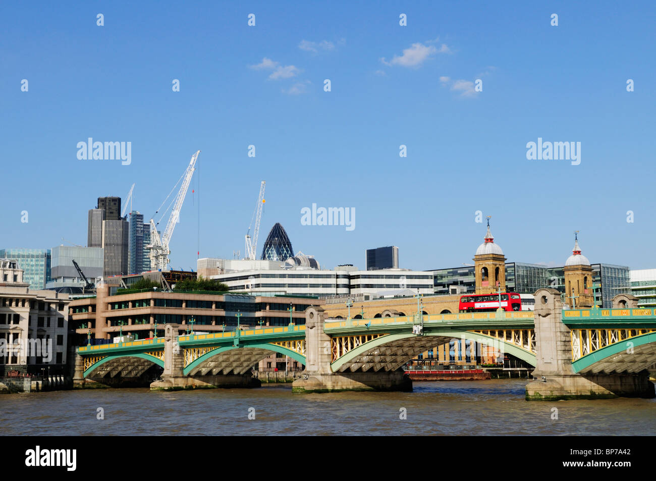 Southwark bridge road hi-res stock photography and images - Alamy