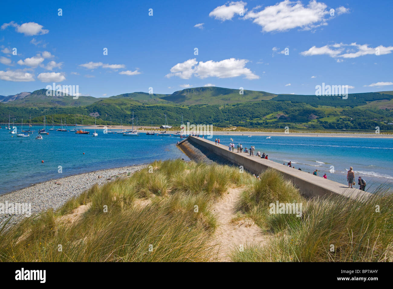 Barmouth, estuary, summer, boats, North Wales, UK Stock Photo - Alamy