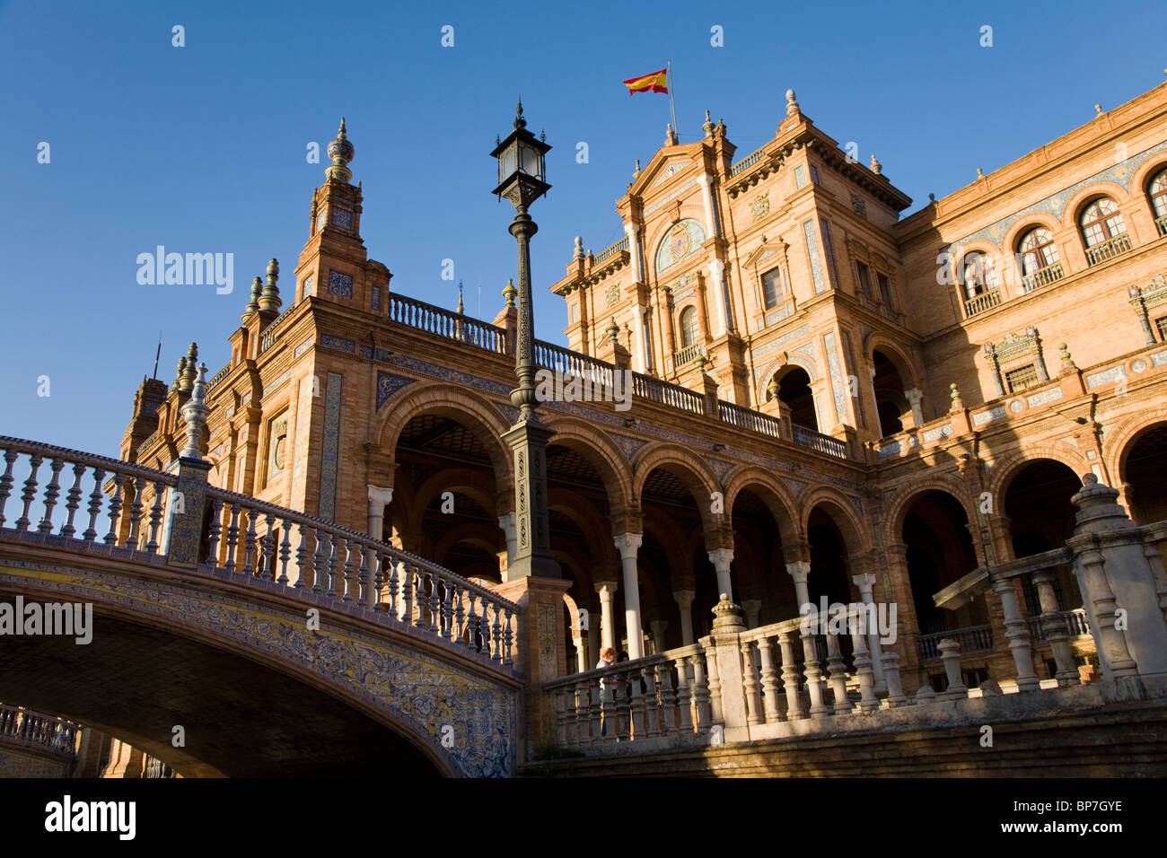Moat crossing hi-res stock photography and images - Alamy