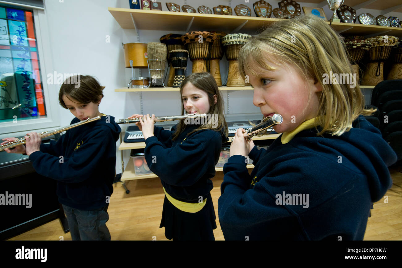 School music room instruments hi-res stock photography and images - Alamy