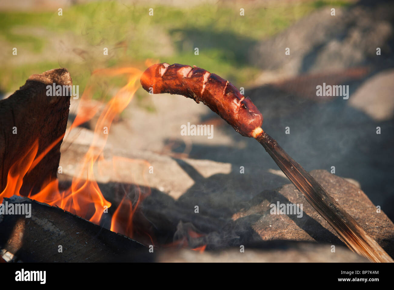 Open fire cooking camping hi-res stock photography and images - Alamy