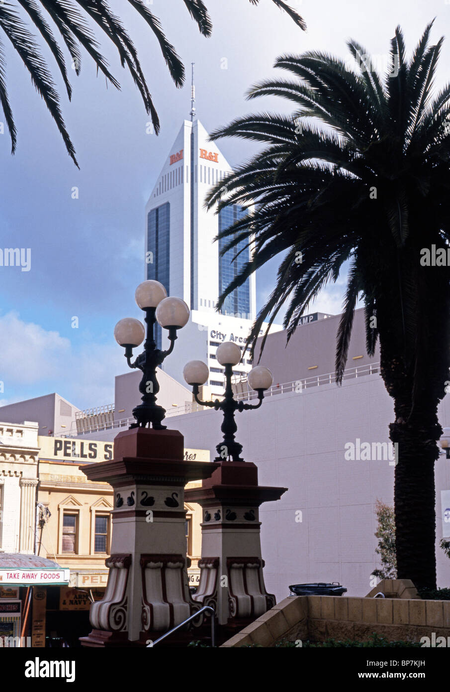 Wellington street perth hi-res stock photography and images - Alamy