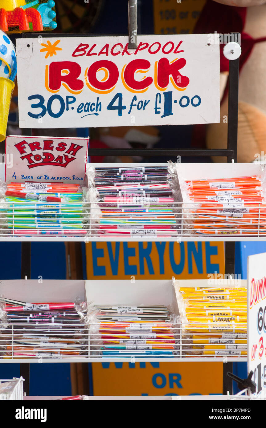 Blackpool rock shop hi-res stock photography and images - Alamy