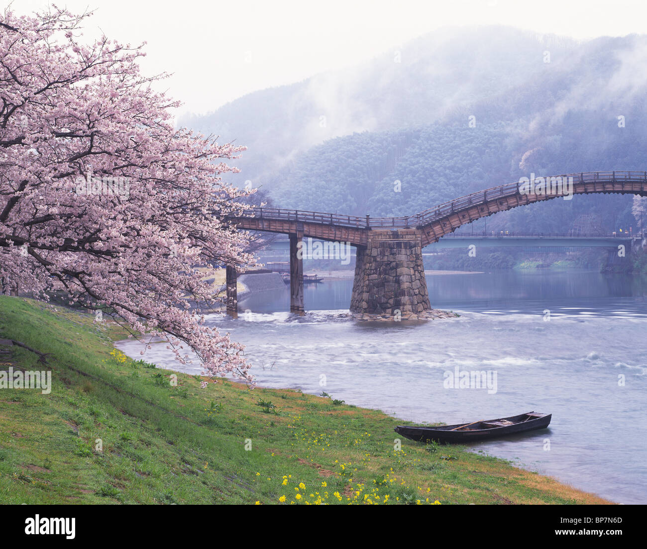 Kintai bridge japan hi-res stock photography and images - Alamy