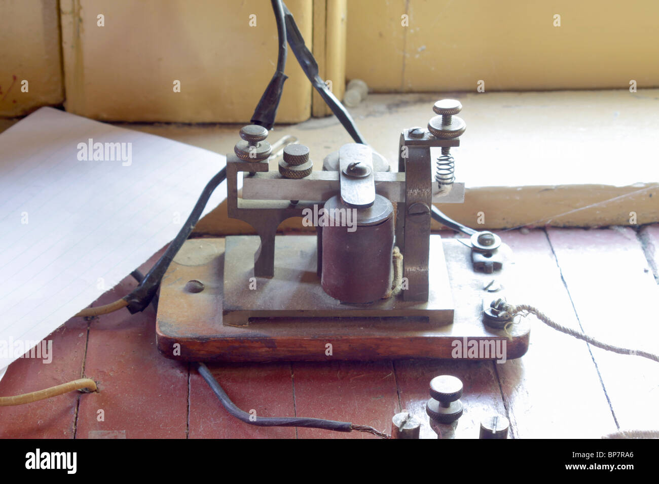 Sounder hi-res stock photography and images - Alamy