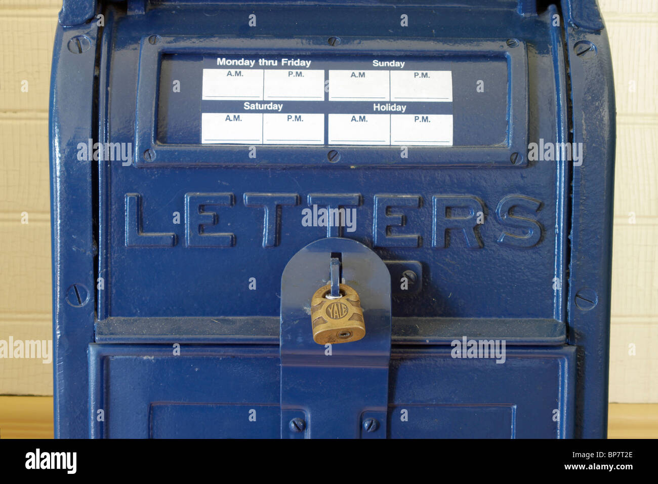 Old style United States Postal Service letterbox Stock Photo - Alamy