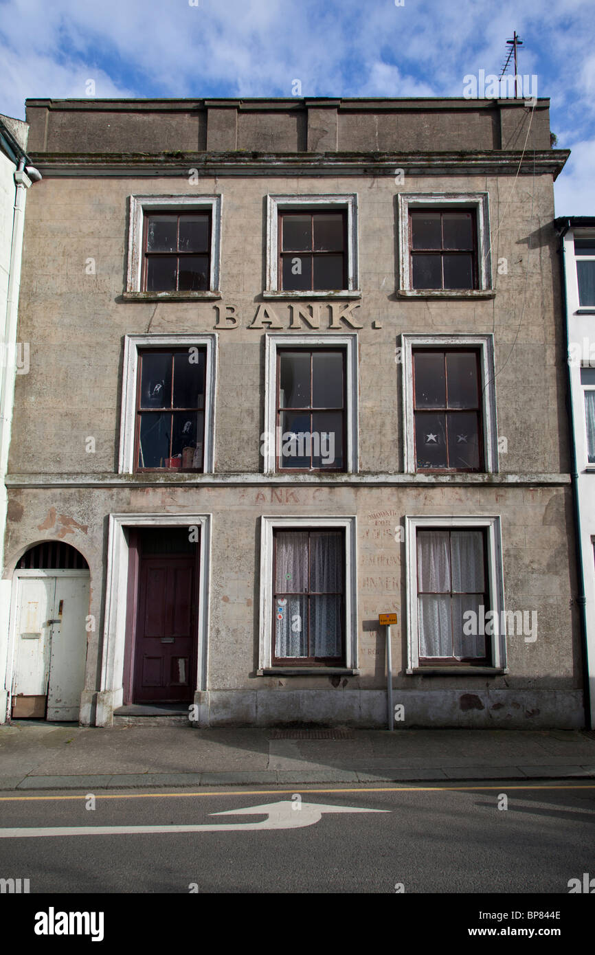 Old bank building hi-res stock photography and images - Alamy