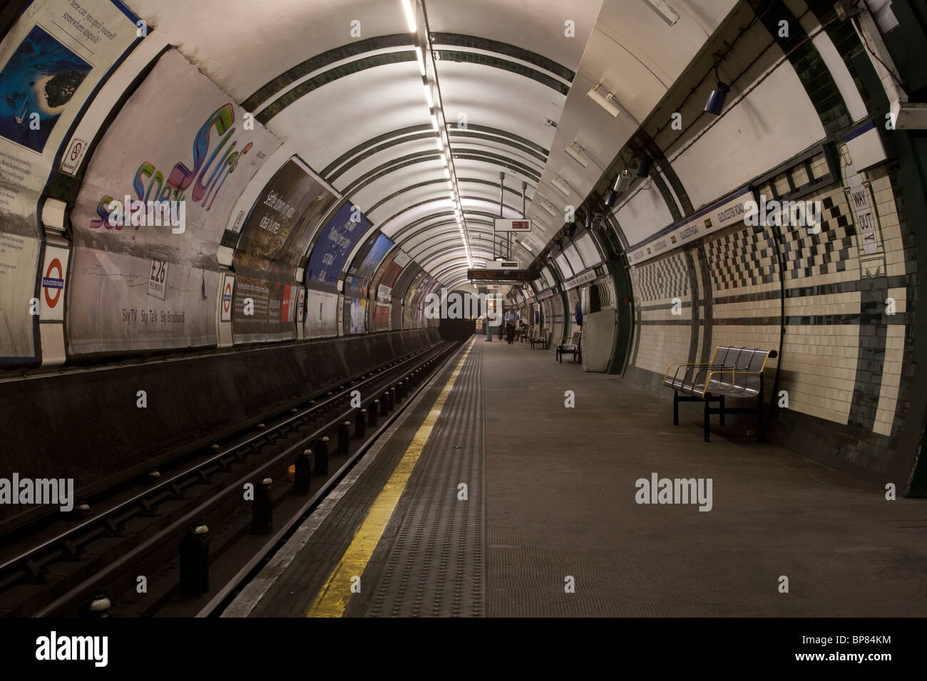 Piccadilly line hi-res stock photography and images - Alamy