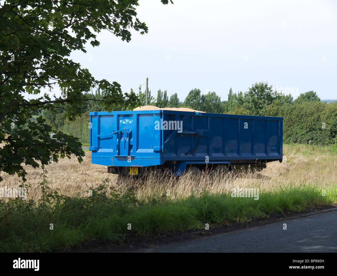 Grain truck hi-res stock photography and images - Alamy