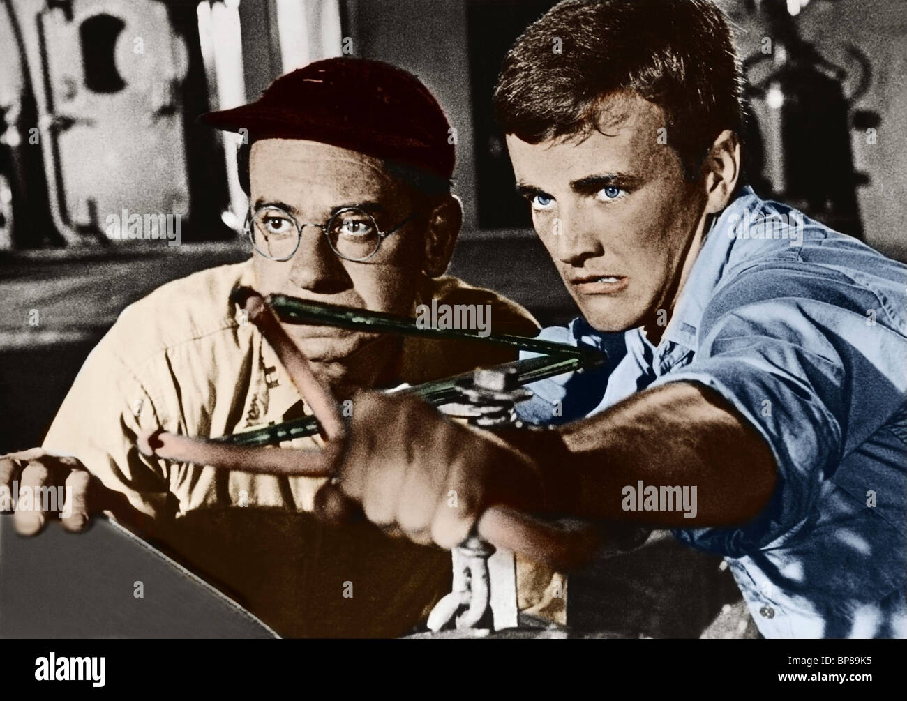 Pulver Hand High Resolution Stock Photography and Images - Alamy
