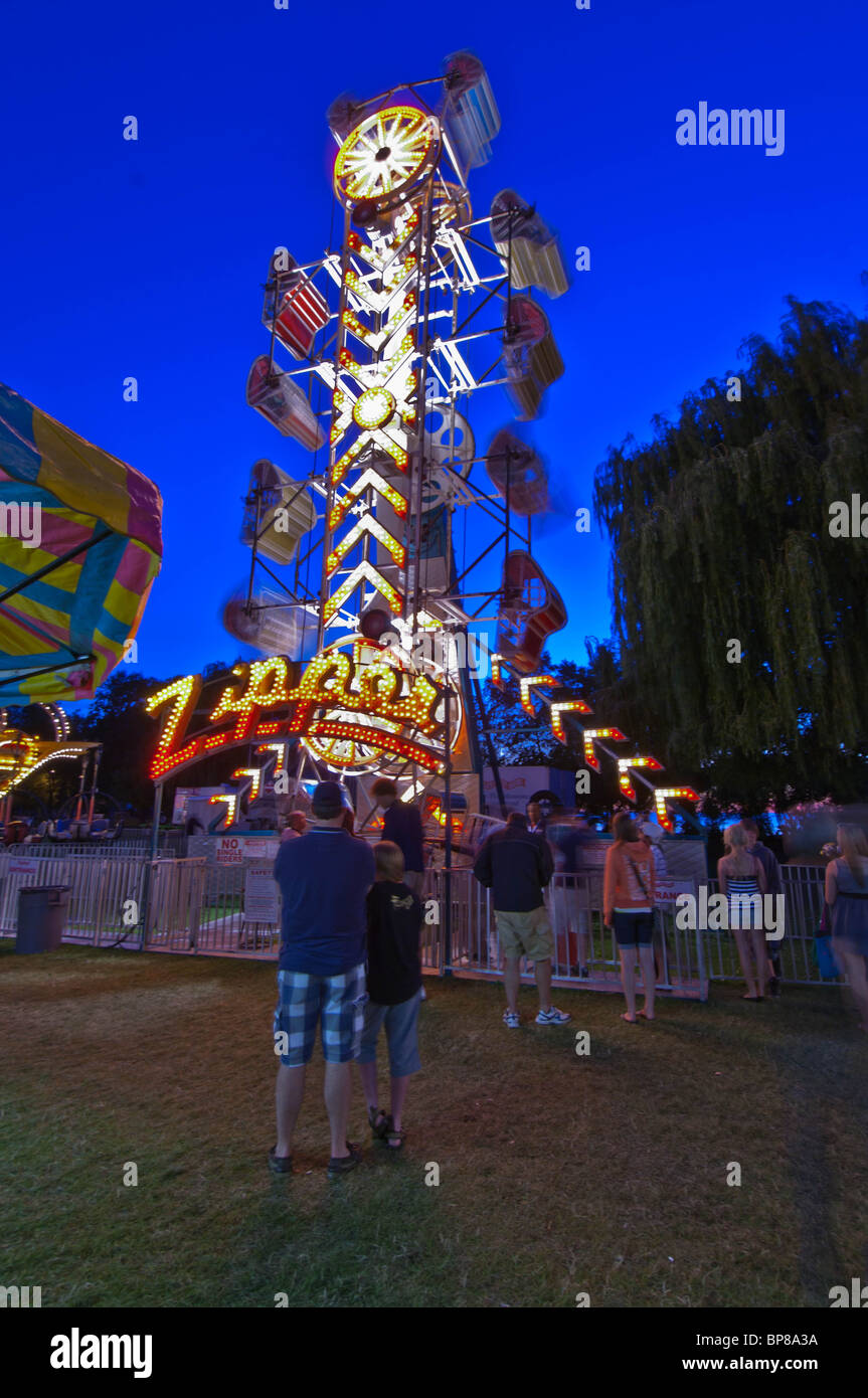 Colourful amusement rides hi-res stock photography and images - Alamy