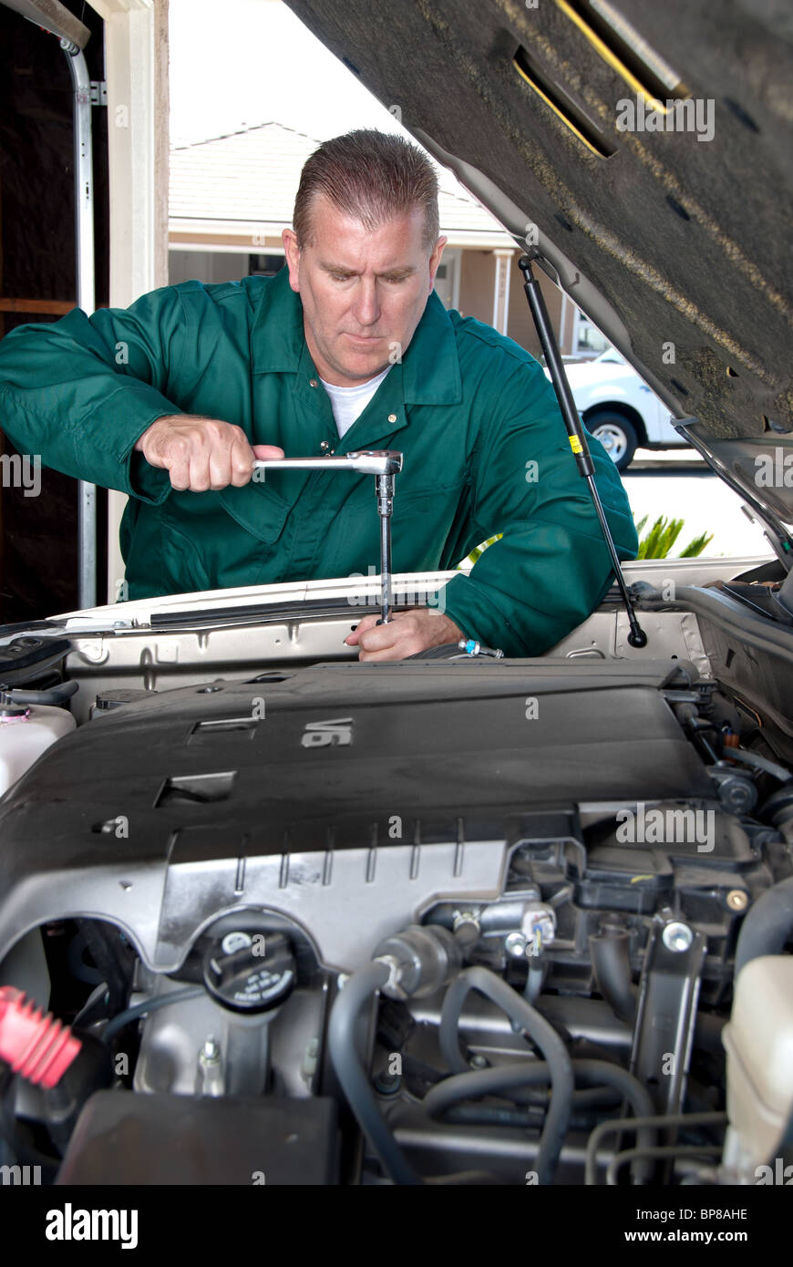 Car maintenance hi-res stock photography and images - Alamy
