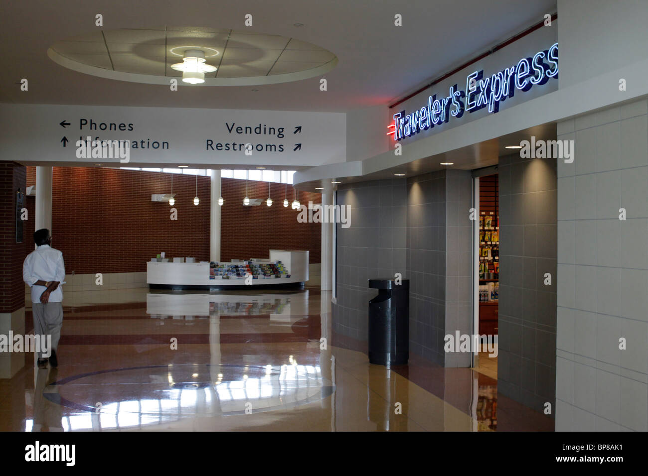 Service plaza hi-res stock photography and images - Alamy