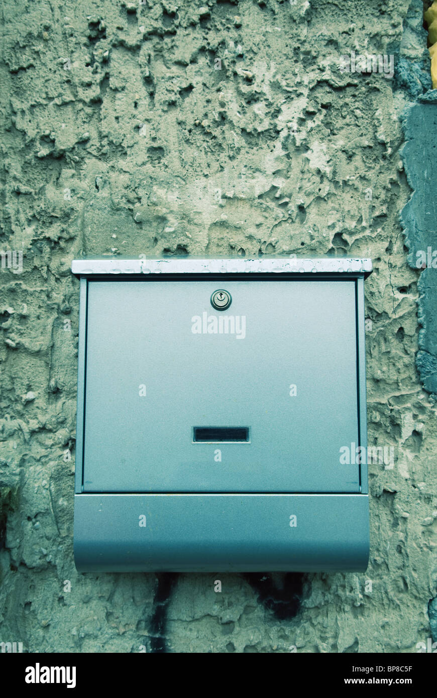 Secret letterbox hi-res stock photography and images - Alamy