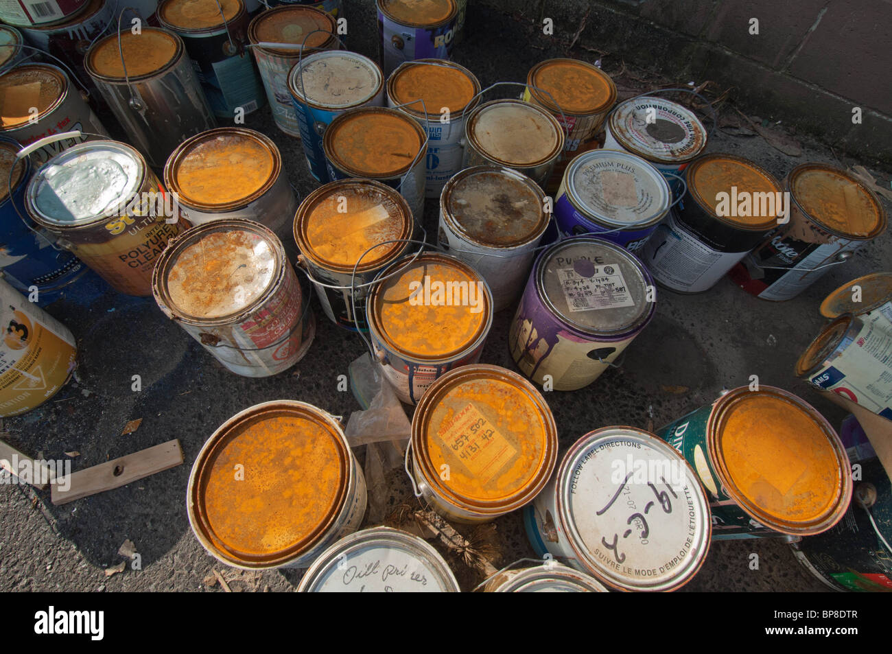 Discarded cylinders hi-res stock photography and images - Alamy