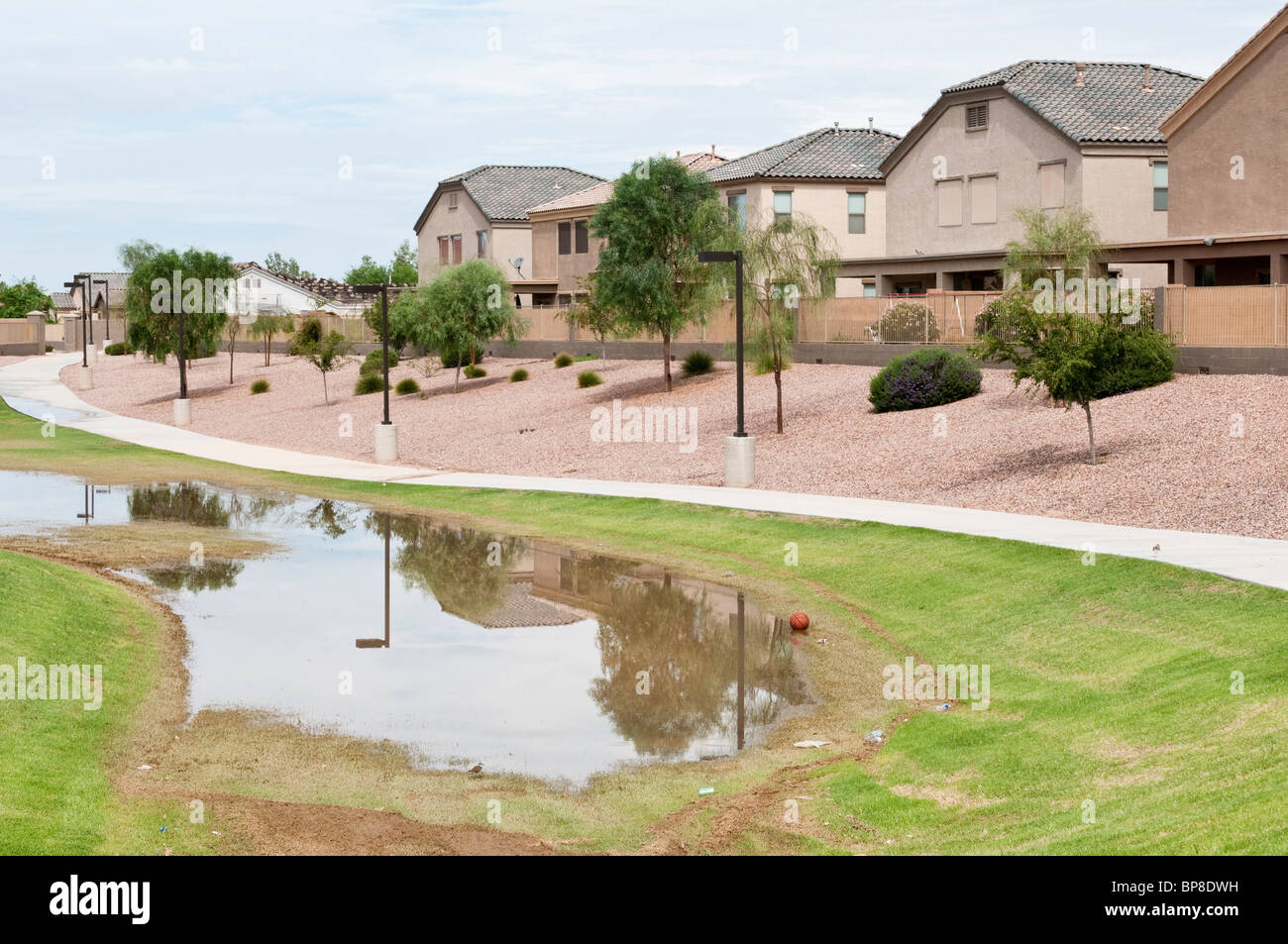 Water ponding hi-res stock photography and images - Alamy