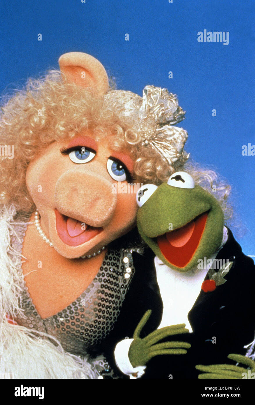 MISS PIGGY & KERMIT THE FROG THE MUPPET SHOW (1976 Stock Photo, Royalty ...