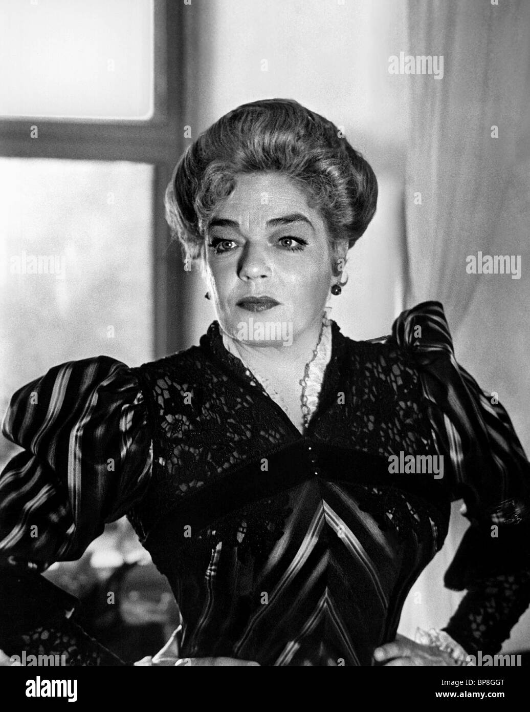 Actress Simone Signoret Black and White Stock Photos & Images - Alamy