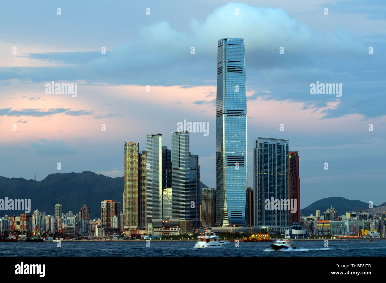 Tallest Building In Hong Kong