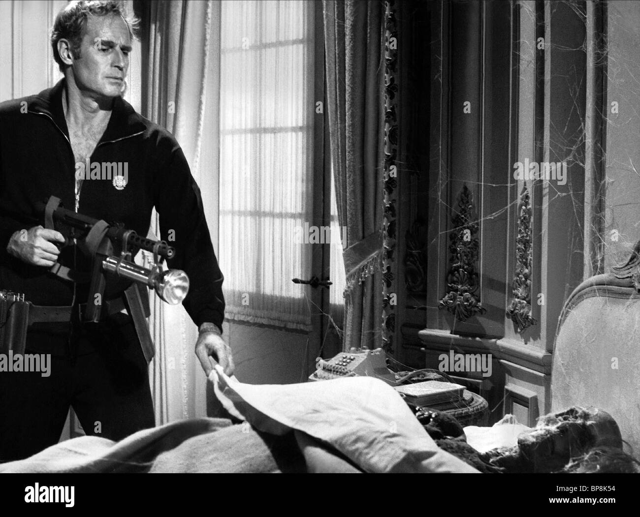 The Omega Man Film Stock Photos & The Omega Man Film Stock Images - Alamy