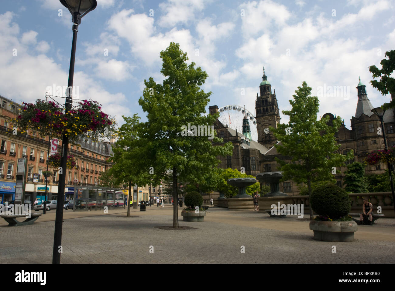 Pinstone street hi-res stock photography and images - Alamy