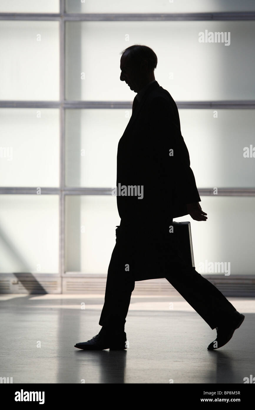 Shadow silhouette elderly man hi-res stock photography and images - Alamy