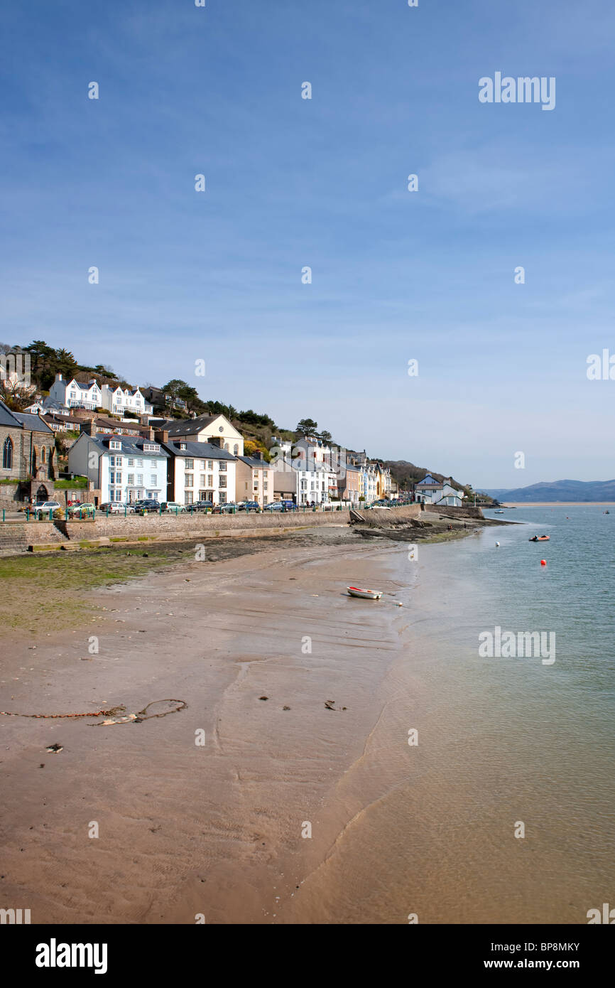 Aberdovey (Aberdyfi) seafront with the tide out Stock Photo - Alamy