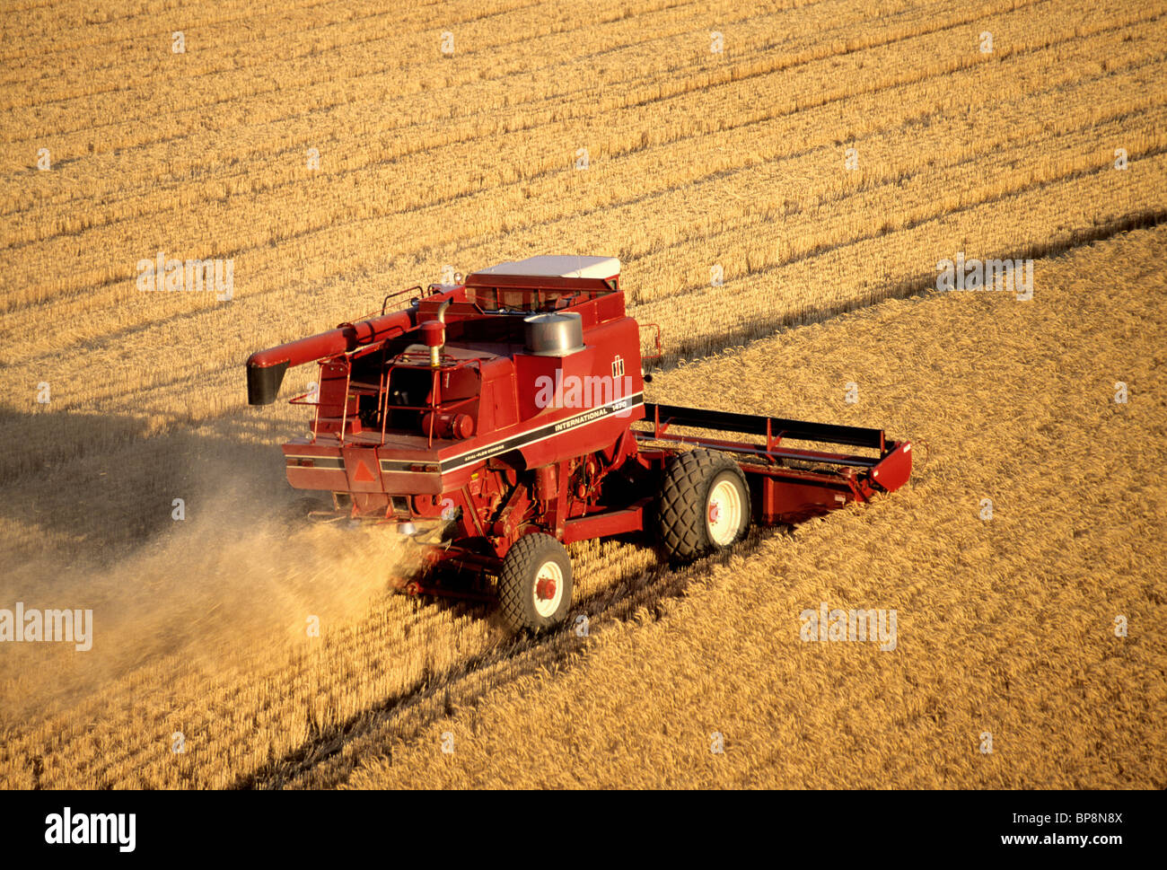 Combine harvesting oregon hi-res stock photography and images - Alamy