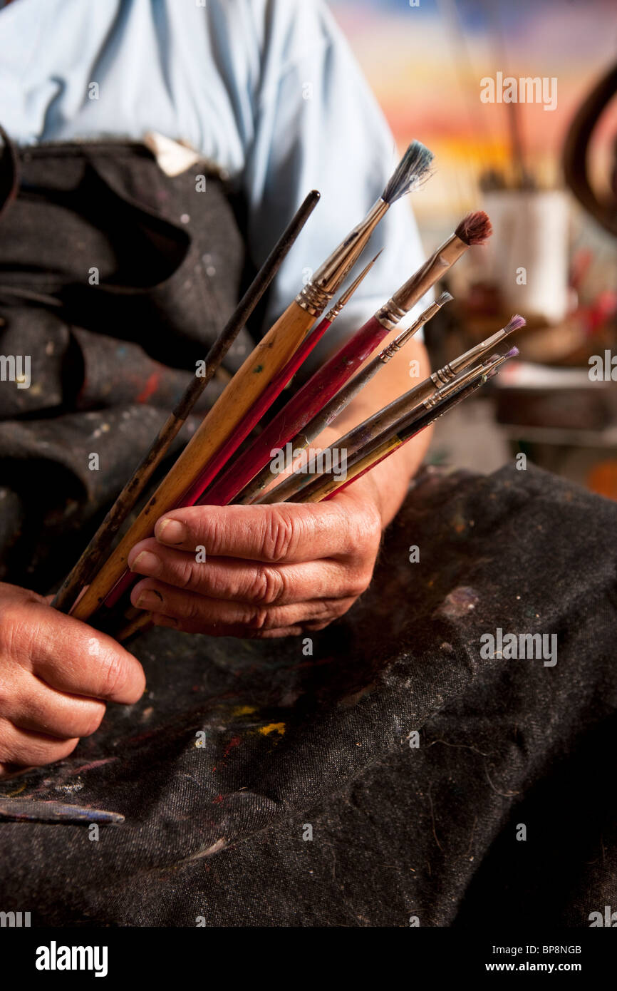 Brushes hi-res stock photography and images - Alamy