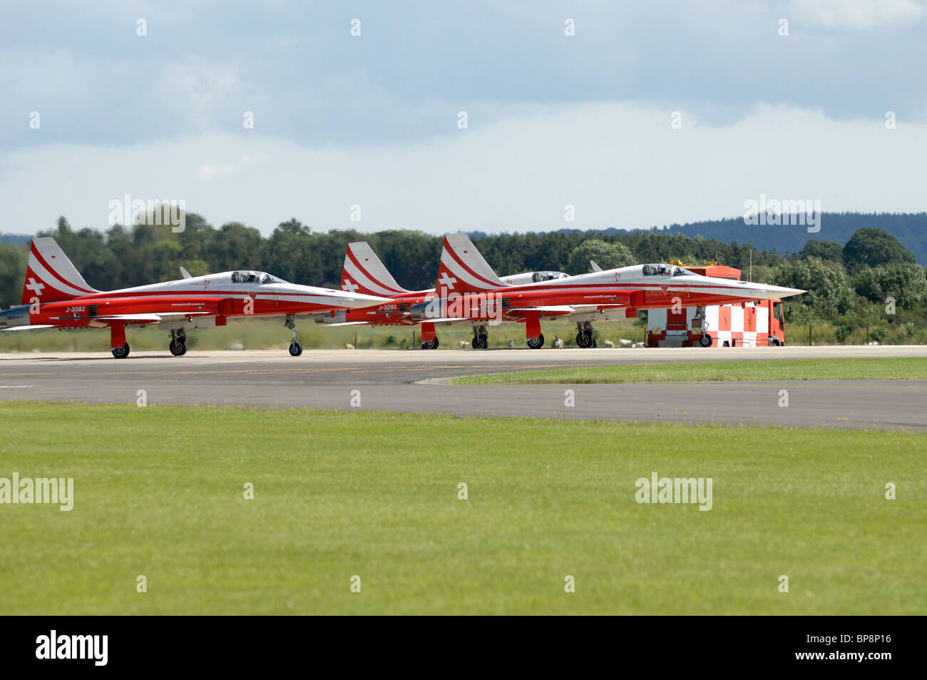 Patrouille suisse display aerobatic display hi-res stock photography ...