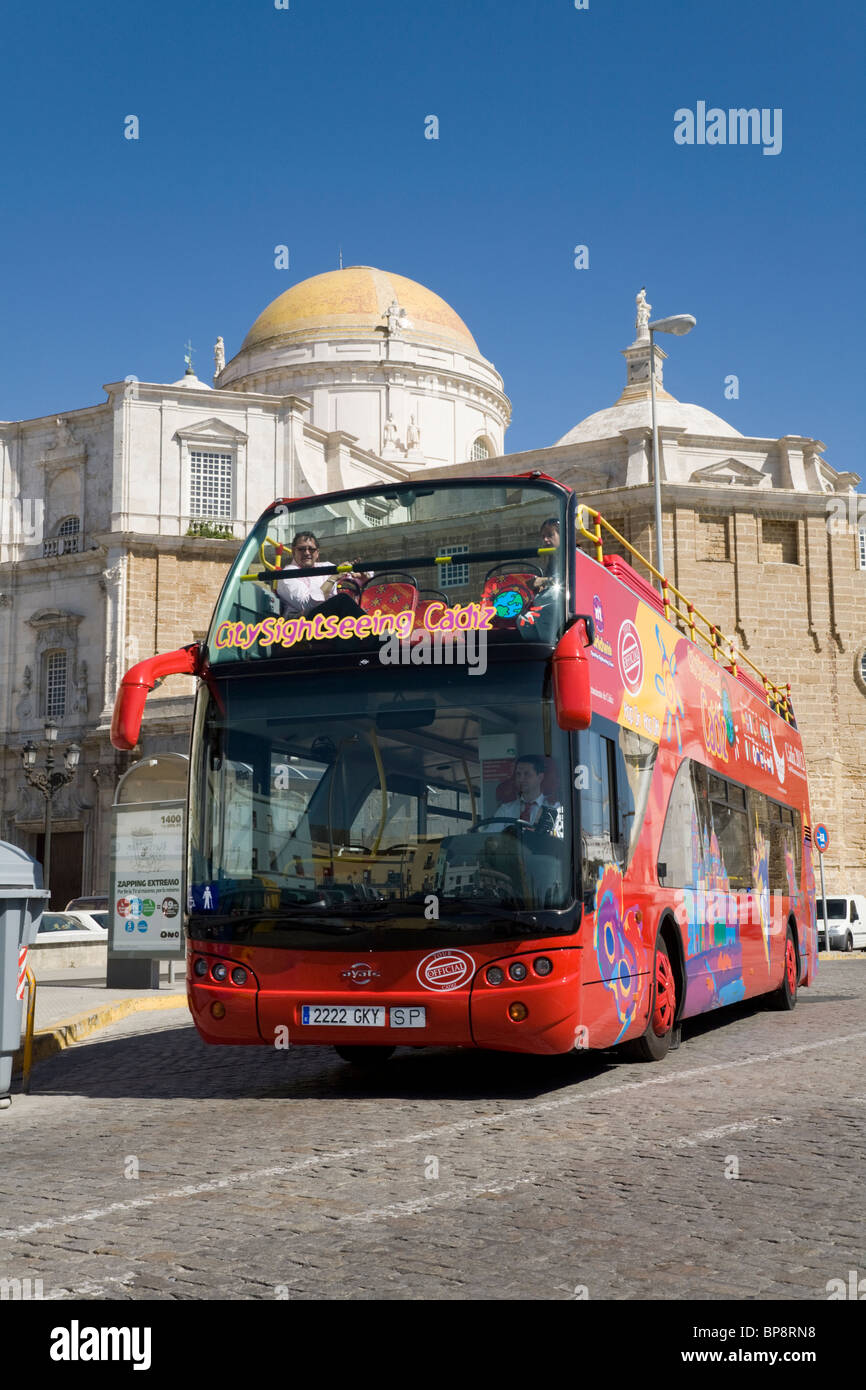 Cadiz tourist bus hi-res stock photography and images - Alamy