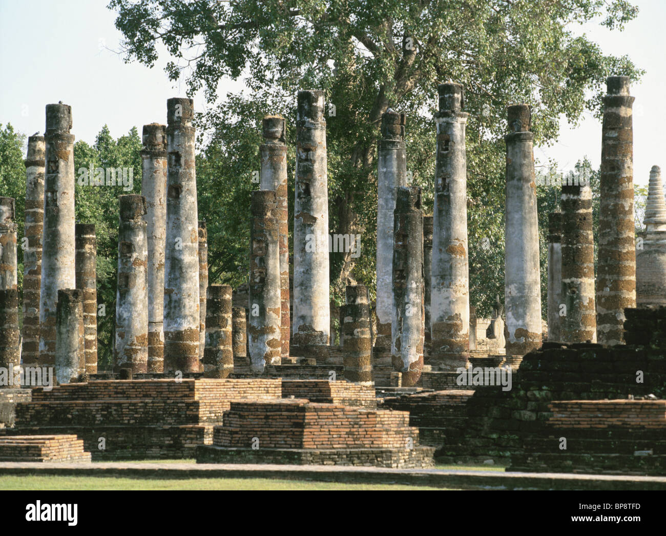 Wat Mahathat Ruins in Sukhothai, Thailand Stock Photo - Alamy